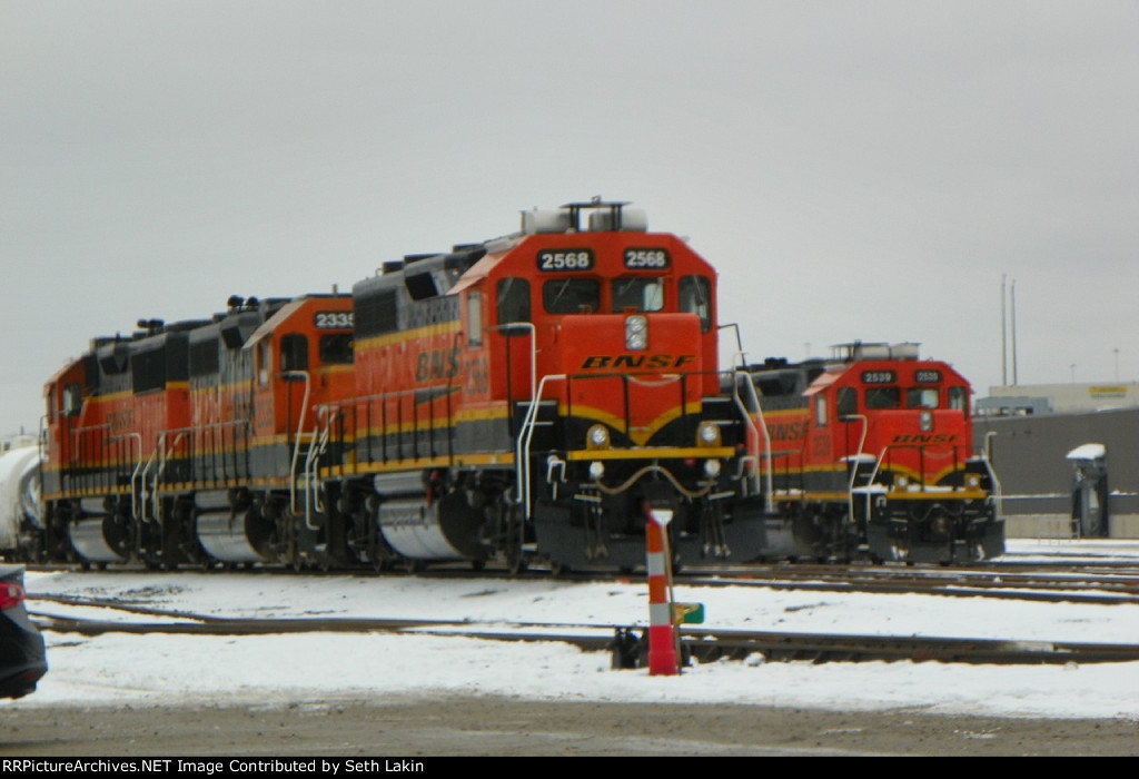 BNSF 2568
